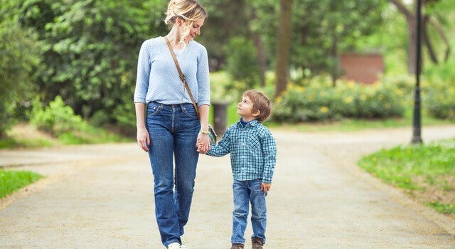 Report Highlights Struggles of Single Parents in Poverty - Scotland ...